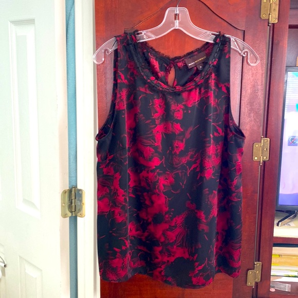 Dana Buchman | Tops | Sleeveless Blouse | Poshmark